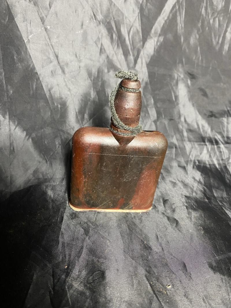 Chase Militaria | WW2 GERMAN BAKELITE OIL BOTTLE