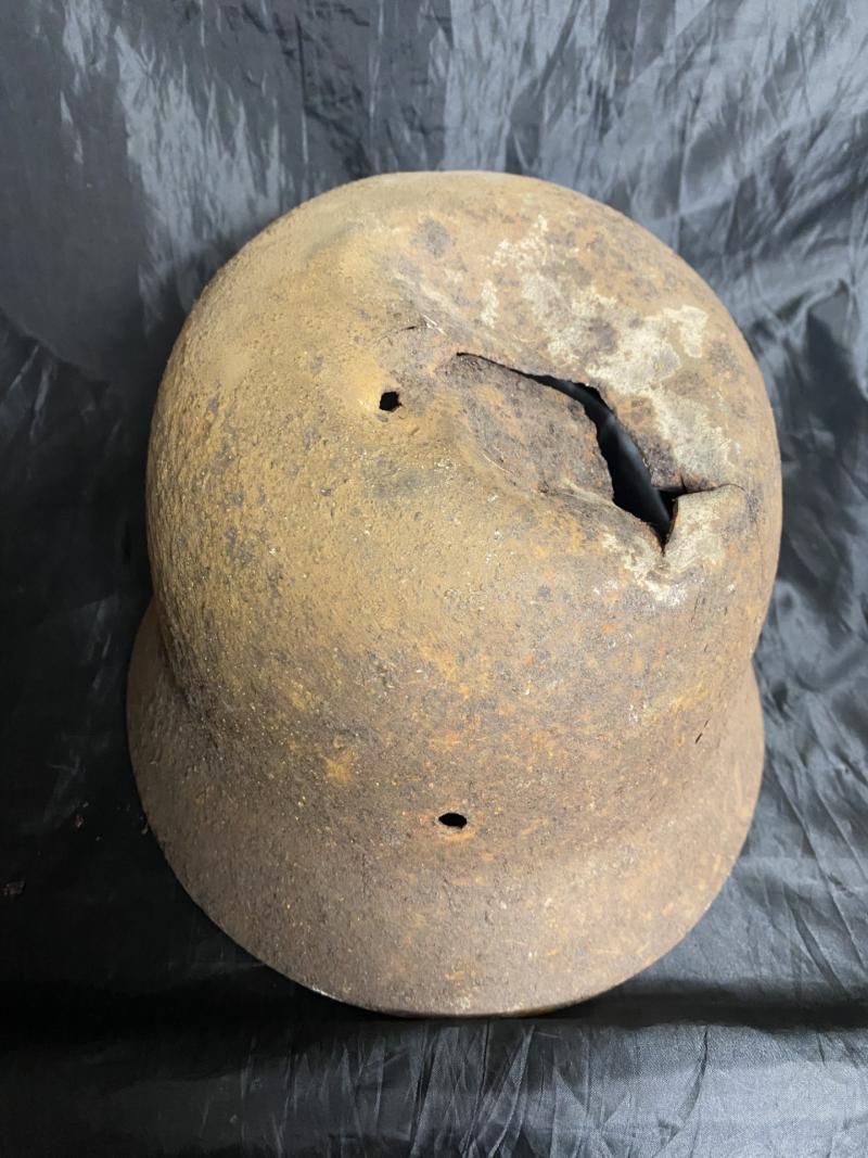 Chase Militaria | BATTEL DAMAGE RELIC WW2 GERMAN M40 HELMET