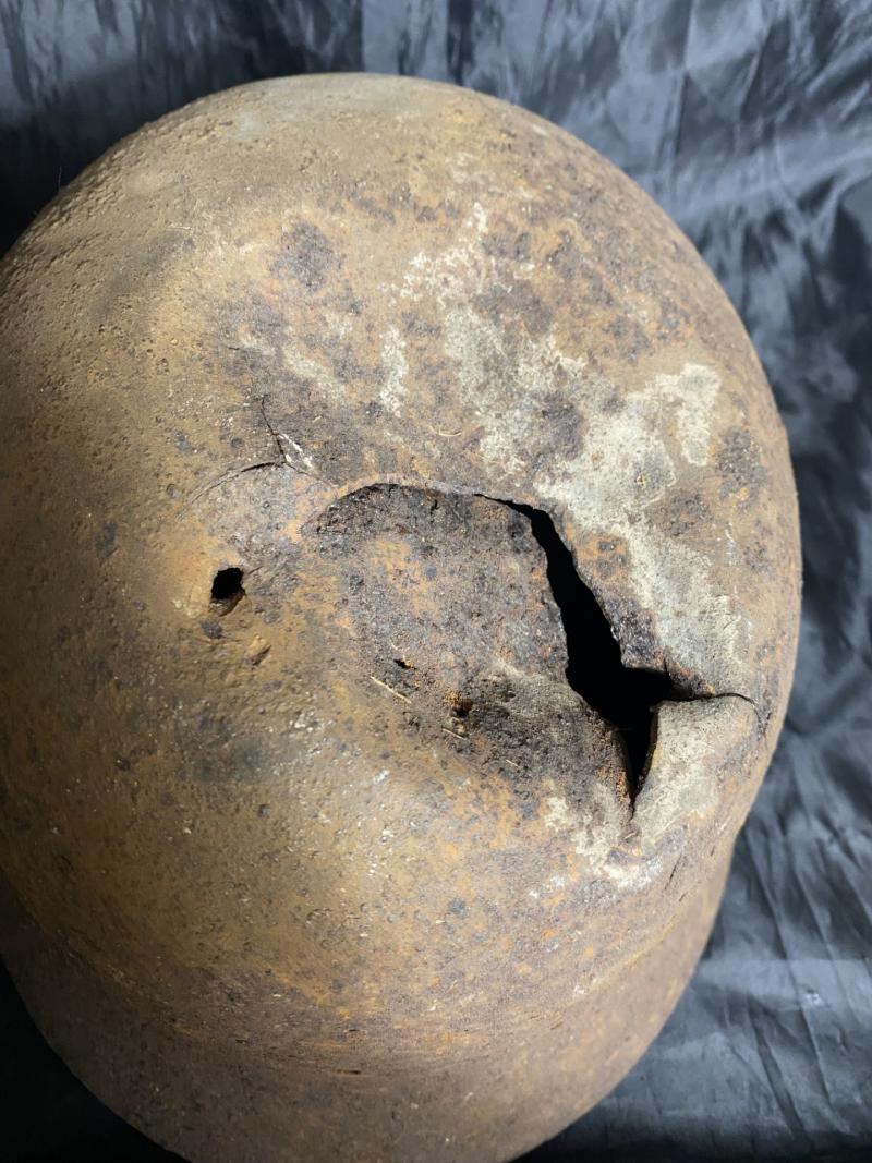 Chase Militaria | BATTEL DAMAGE RELIC WW2 GERMAN M40 HELMET