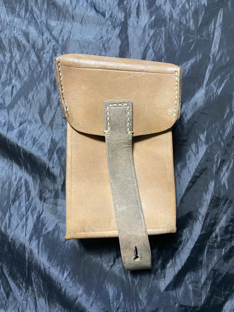 Chase Militaria | ZB26-30 LEATHER MAGAZINE POUCH