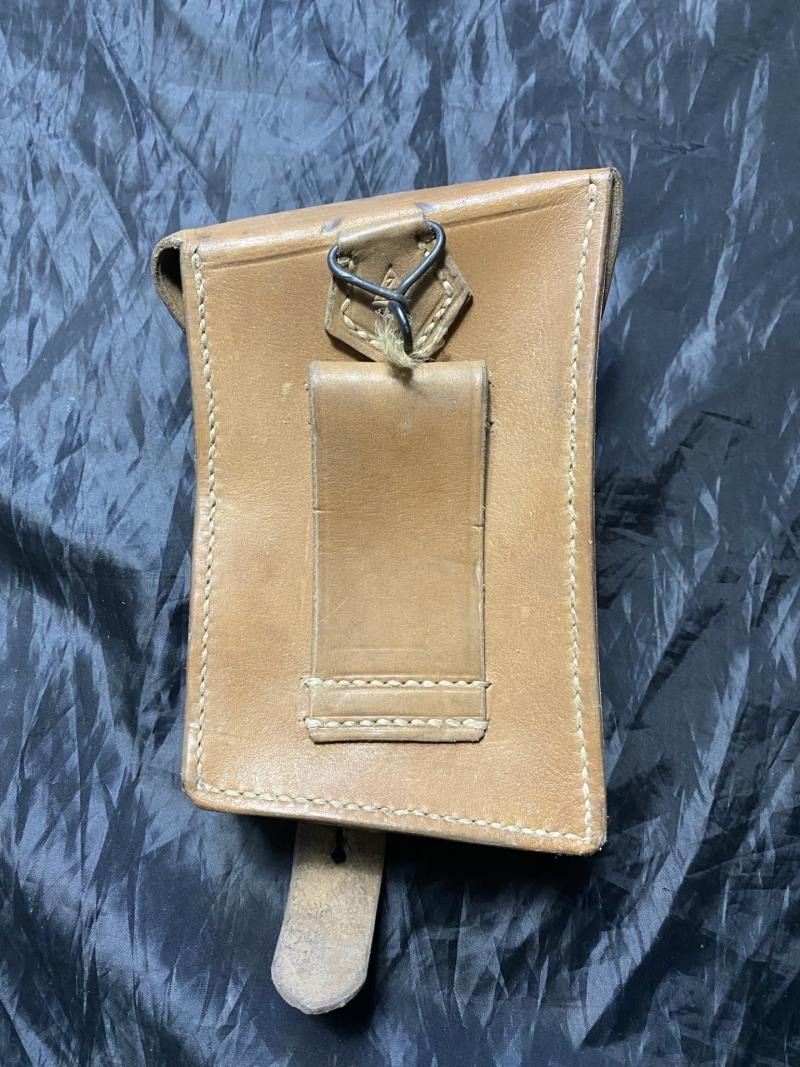 Chase Militaria | ZB26-30 LEATHER MAGAZINE POUCH