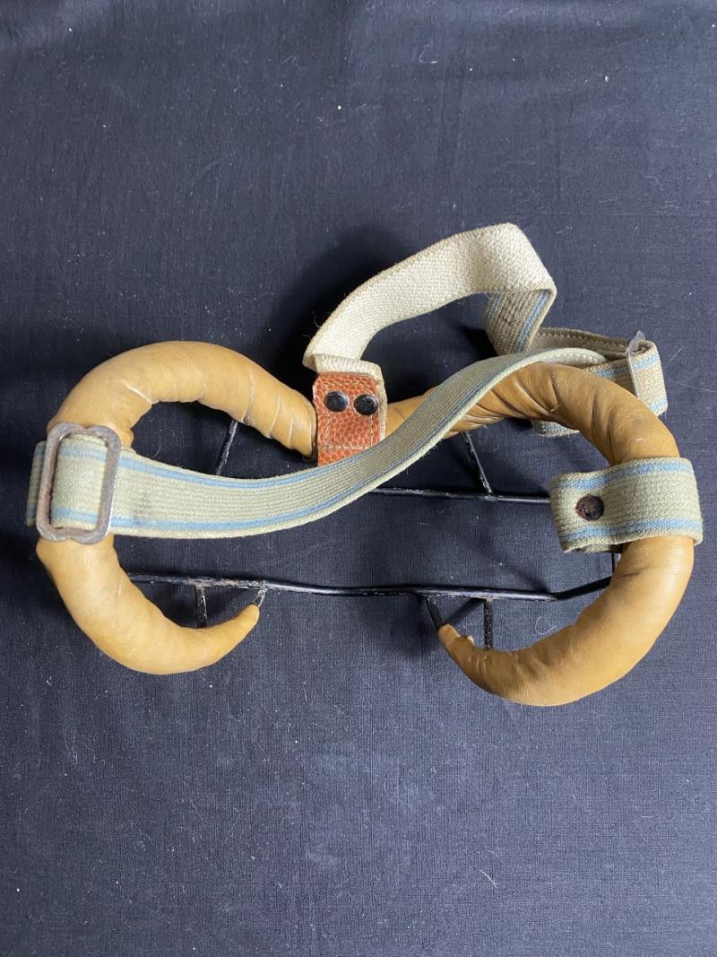 Chase Militaria | WW2 U.S. BASEBALL CATCHERS FACE MASK (ARMY ISSUED)