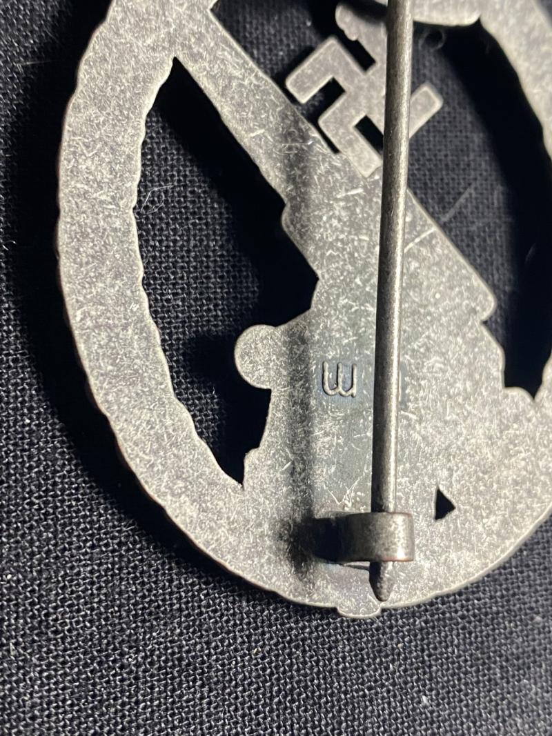 Chase Militaria | HIGH QUALITY REPRODUCTION WW2 GERMAN LUFTWAFFE FLAK BADGE