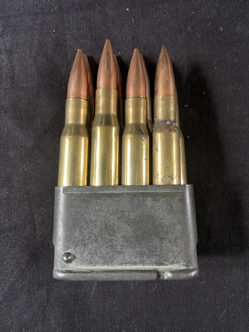 Chase Militaria | M1 GARAND CLIP WITH 8 X WW2 DATED .30-06 ROUNDS (INERT)