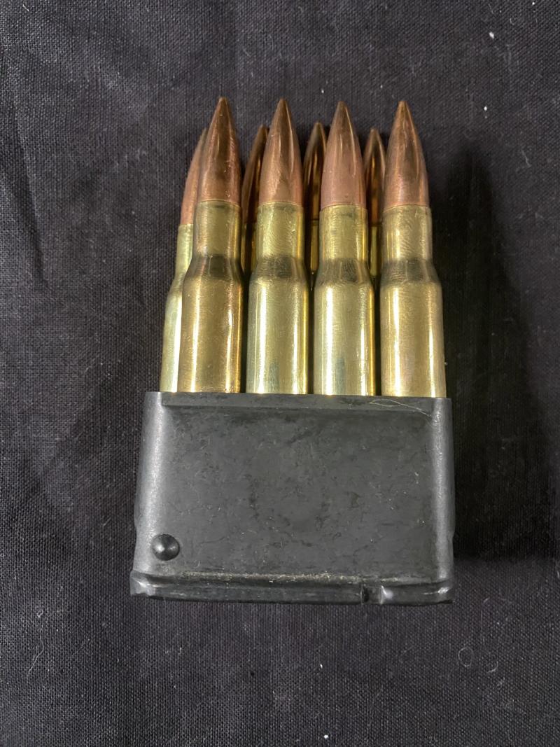 Chase Militaria | M1 GARAND CLIP WITH 8 X .30-06 UNSTRUCK ROUNDS (INERT)